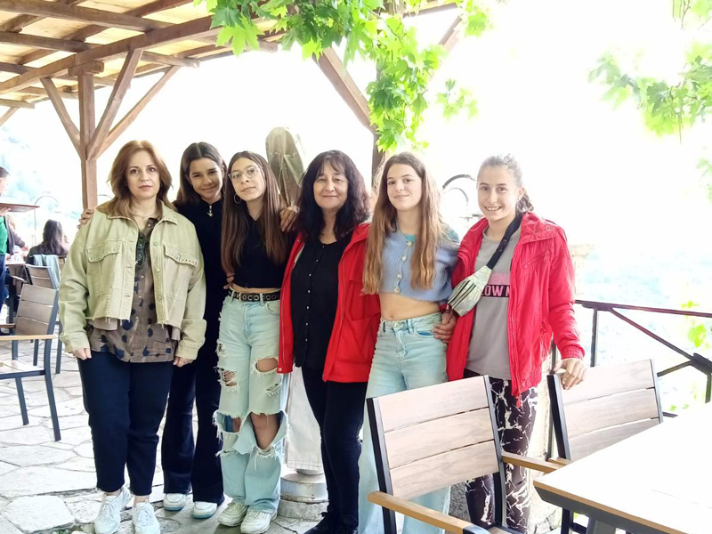 Οι μαθητές/τριες της Α τάξης του 1ου Γυμνασίου Τυρνάβου Αχιλλέας ...