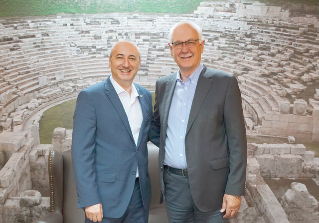 Υποψήφιος με τη «Συμπαράταξη Λαρισαίων» ο οικονομολόγος και πρόεδρος ...