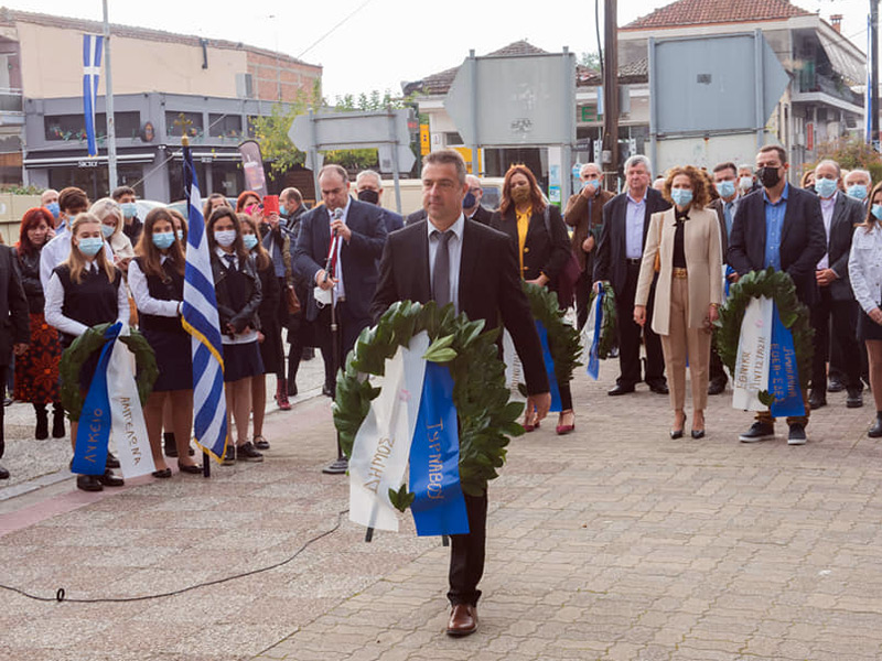 Στον Αμπελώνα ο Αντιδήμαρχος Αγρ. Ανάπτυξης κ. Ανδρέας Γιαννόπουλος για ...