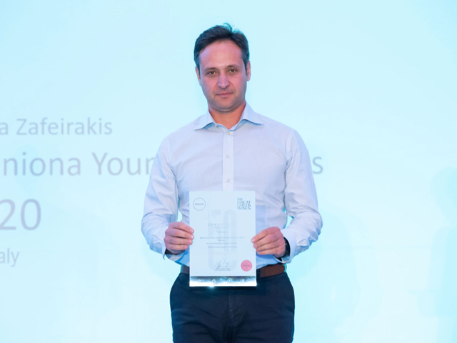 Στα 50 Great Greek Wines η "Limniona Young Vineyards 2020" του Κτήματος ...