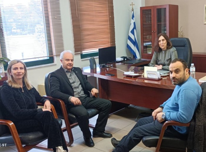 Στη Διεύθυνση Πρωτοβάθμιας Εκπαίδευσης ο δήμαρχος Τεμπών για το ...